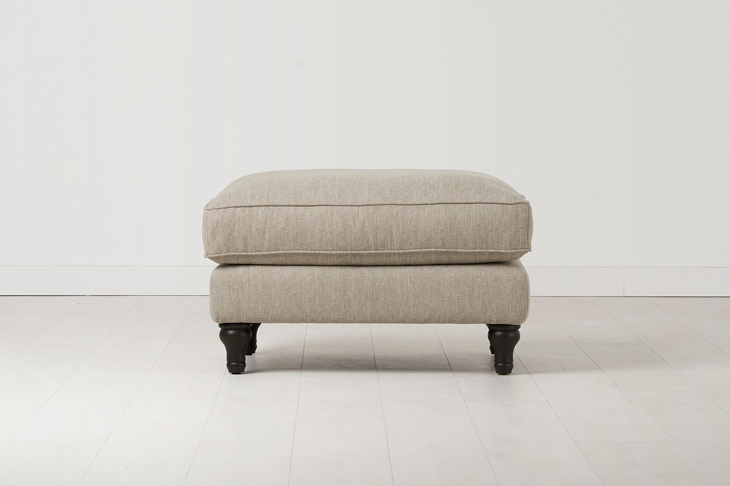 Model 15 Ottoman – Swyft
